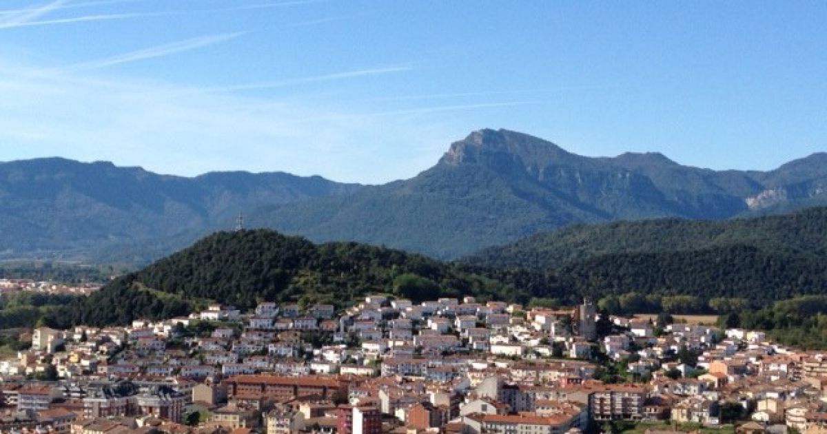 Olot and its volcanoes